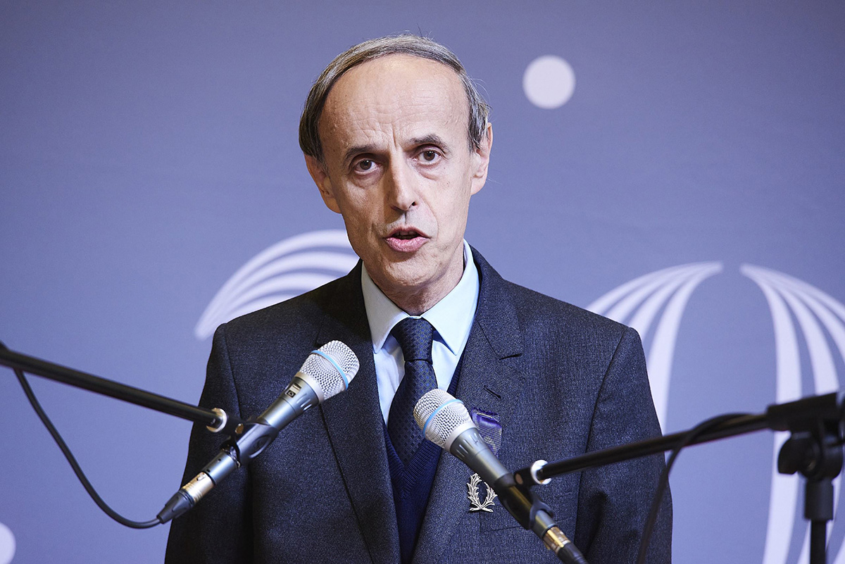 Monsieur Jean-Pierre Lay décoré des Palmes académiques - Droit